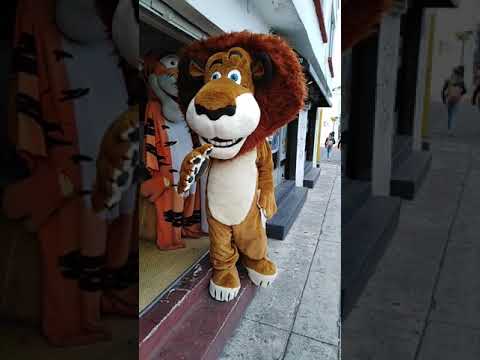 León Alex botarga - YouTube