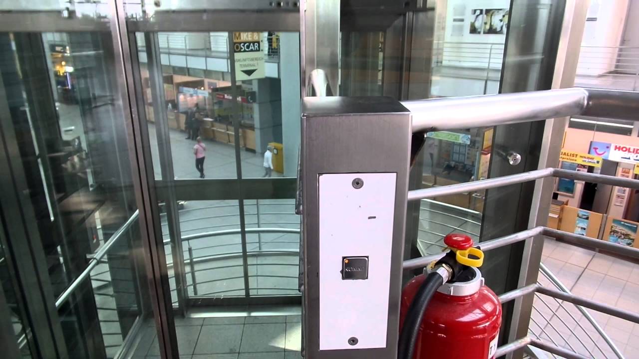 1994 Otis inground hydraulic elevator @ Münster/Osnabrück airport ...