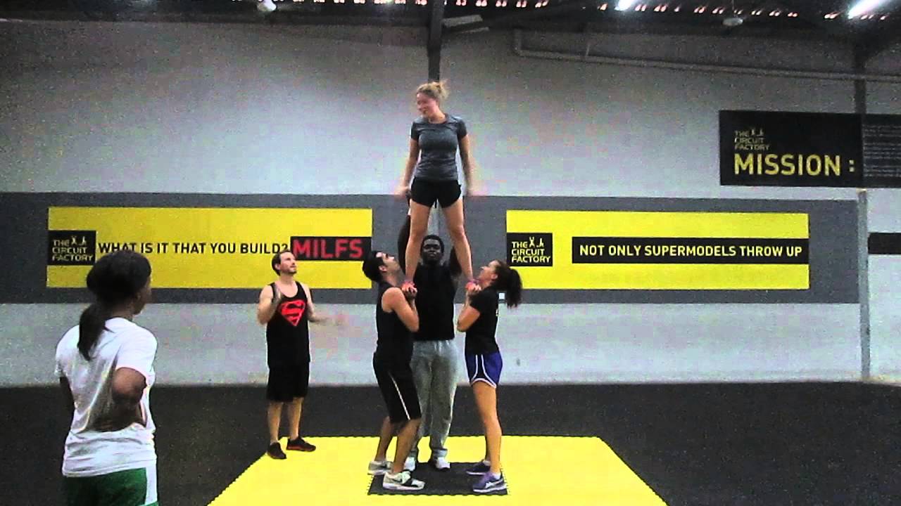 Cheer Dubai doing a 360 Stunt - YouTube