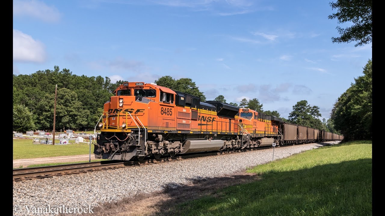 NS 738 Southbound with all BNSF power - YouTube