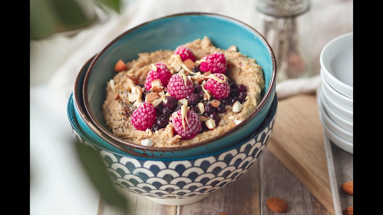 CREAMIEST PORRIDGE EVER //the secret to smooth porridge - YouTube