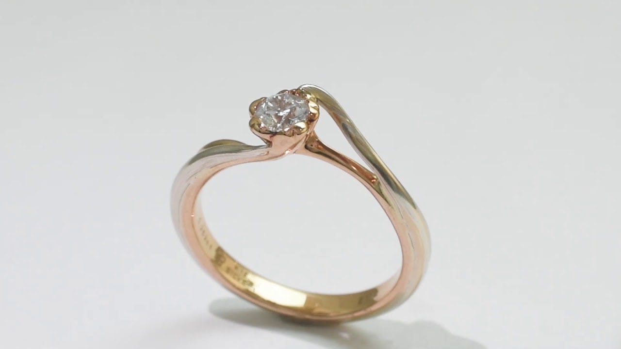 杢目金屋 婚約指輪「桜一輪」Unique japanese engagement ring Sakura-Ichirin - YouTube