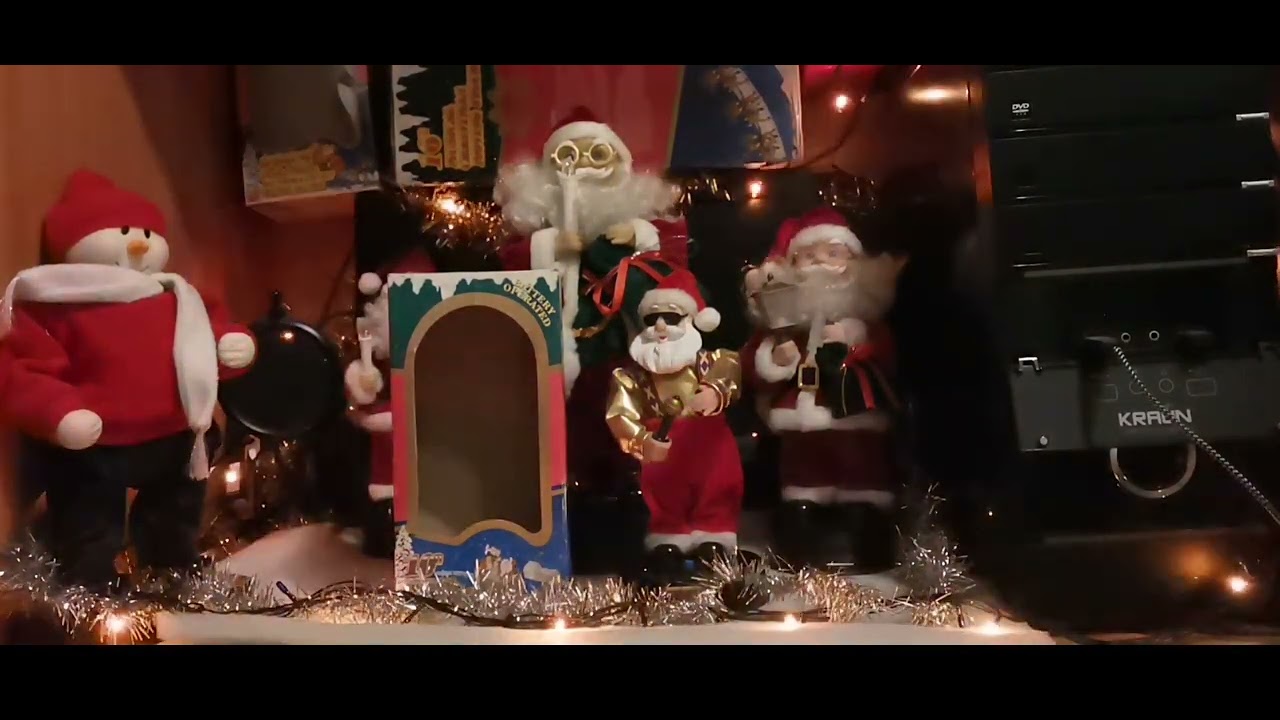B&D 10"inch Musical Christmas Moving Figure Santa (2002-2005) - YouTube