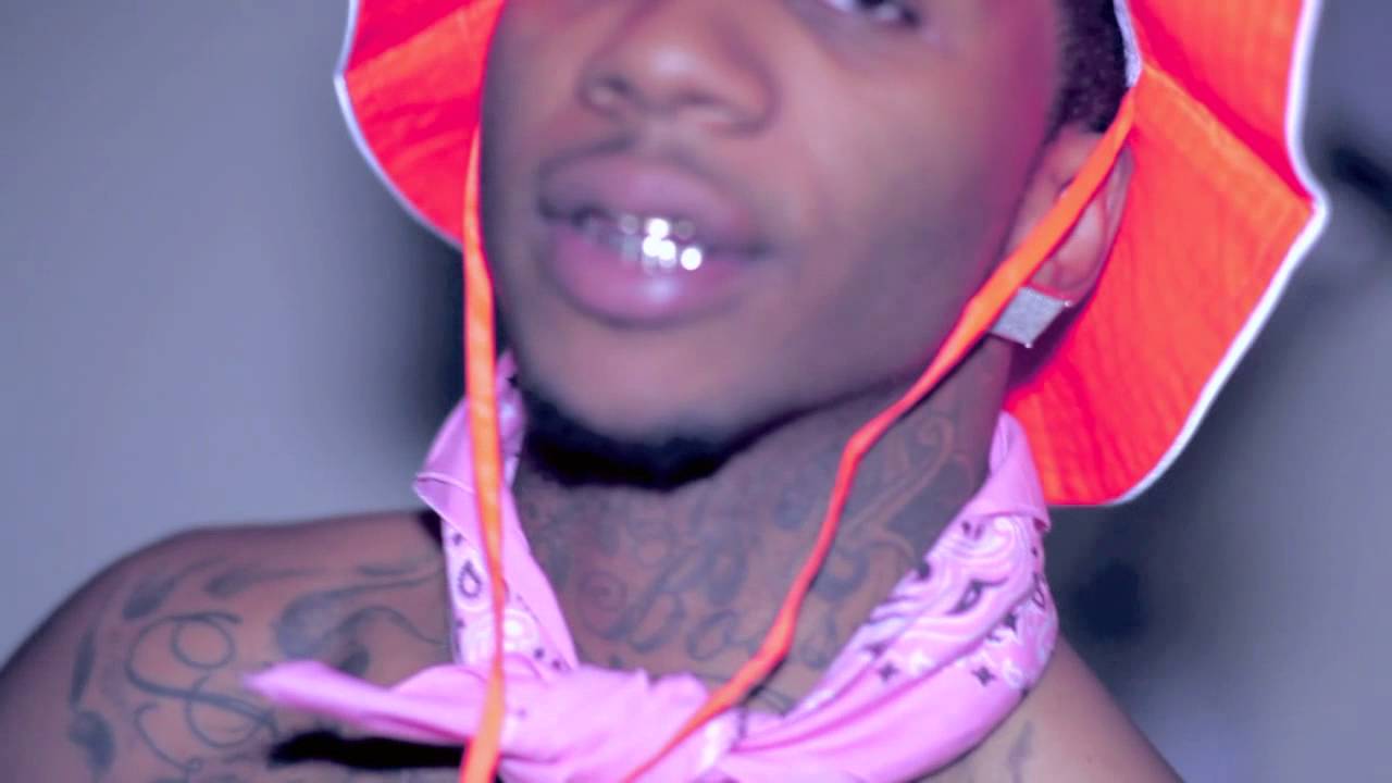 Lil B - Bit** MOB GANGSTA *MUSIC VIDEO* EXTREMLY THUGGING AND CUTE ...