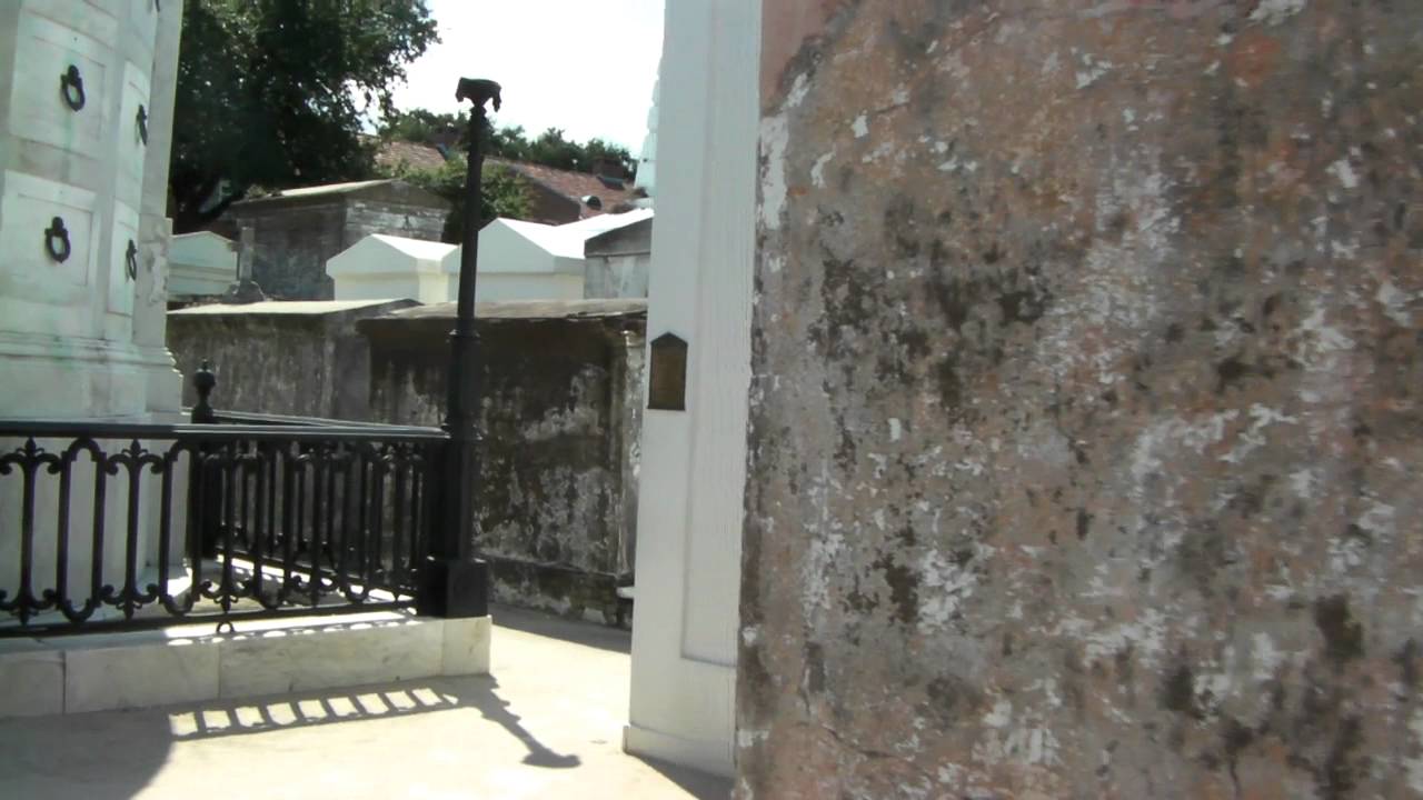 EASY RIDER CEMETERY NEW ORLEANS PART 1 - YouTube