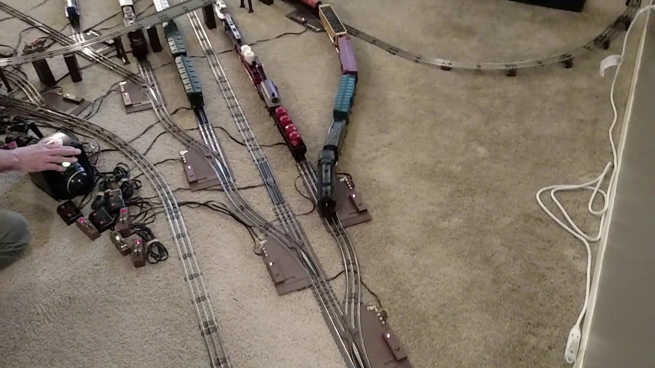 Lionel train 8304 engine 16631 railsounds steam carpet layout - YouTube
