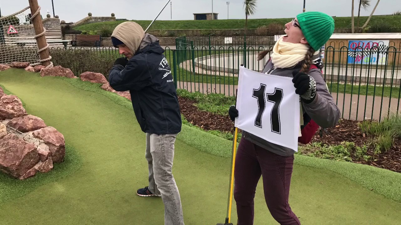 Ben Banks' Birthday Golf - YouTube