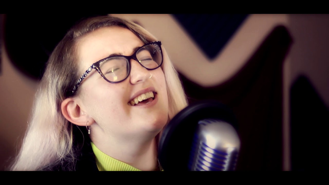 Eva Jade - Black Eyed Stranger - Live on Rhythm & Roots at Beardfire ...