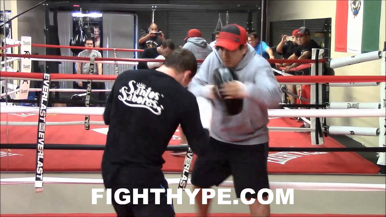 CANELO ALVAREZ DISPLAYS SERIOUS POWER AS HE BLASTS THE PADS WHILE ...