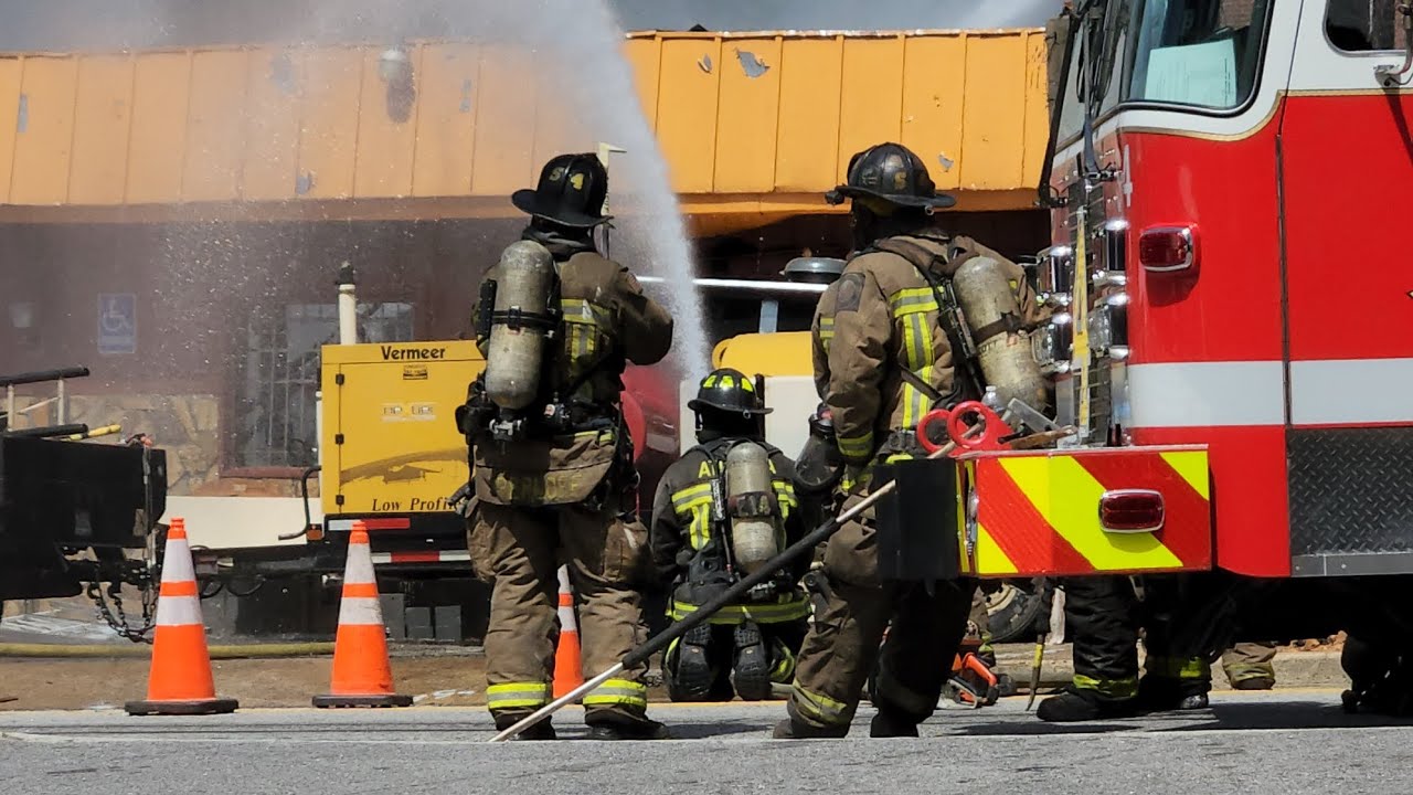 BBQ Explosion Major gas explosion and current leak taking out Po ...