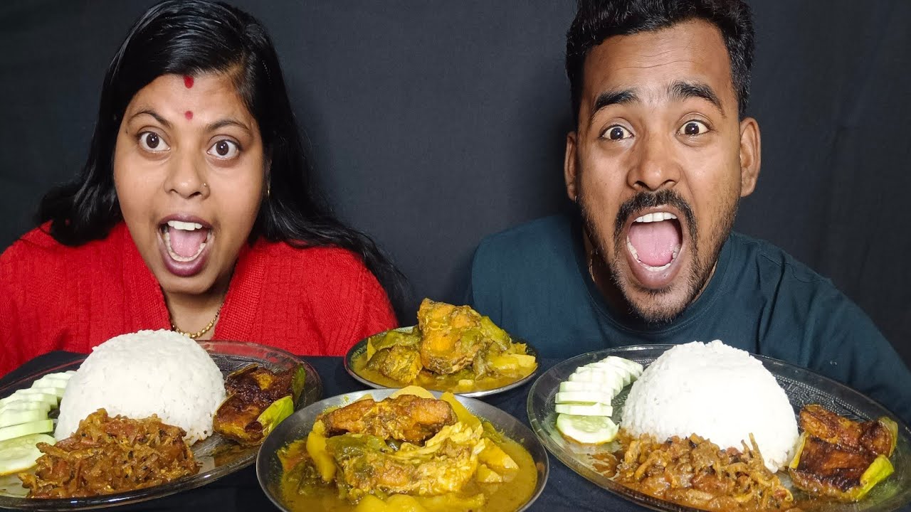 SPICY FISH CURRY WITH RICE EATING CHALLENGE//Mach bhat eating challenge ...
