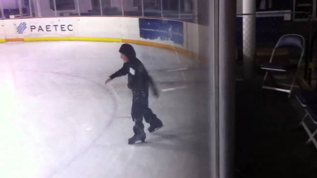 Ice Skating Fail - YouTube