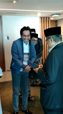 KH. Anwar zahid Walaupun Sudah sangat terkenal tapi beliau sangat ...