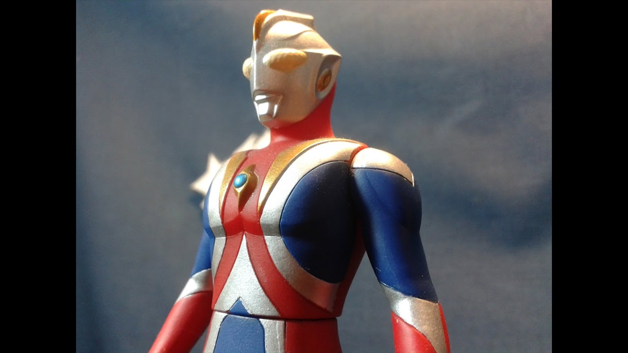 Ultra-500 Ultraman Cosmos (Eclipse) Review - YouTube