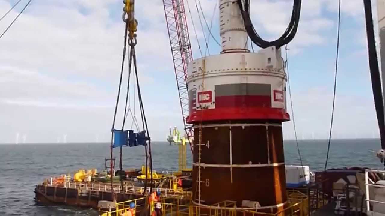 Driving a monopile - YouTube