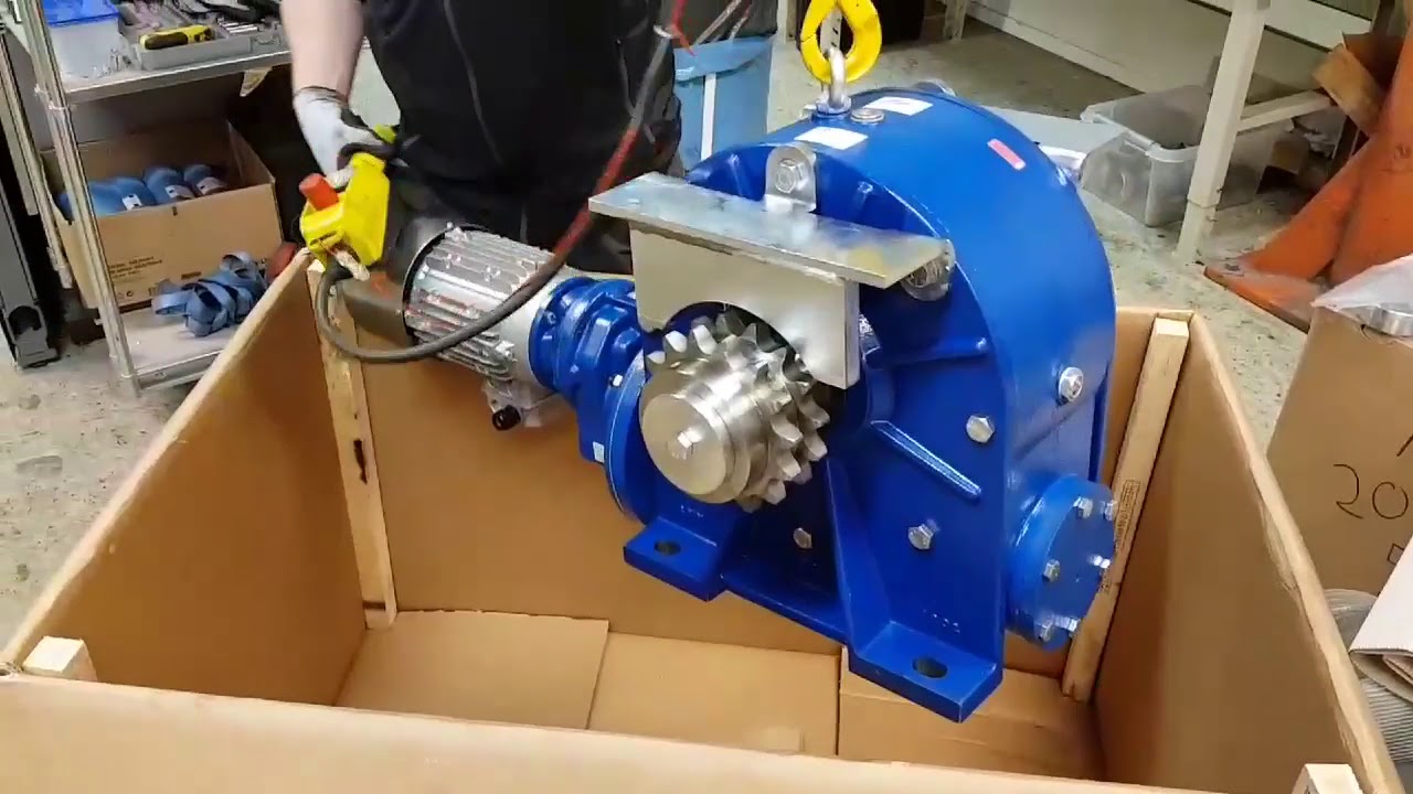 Packning av motor och växel - YouTube