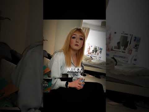 Spoiled Teen Screams at her Mom to give her 500$ to go Out with her Friends...💔 #ungrateful#spoiled