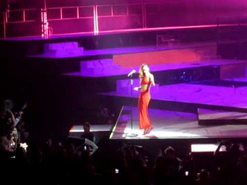 Rihanna (Loveeee song) - Diamonds World Tour in Montreal, (Bell centre ...