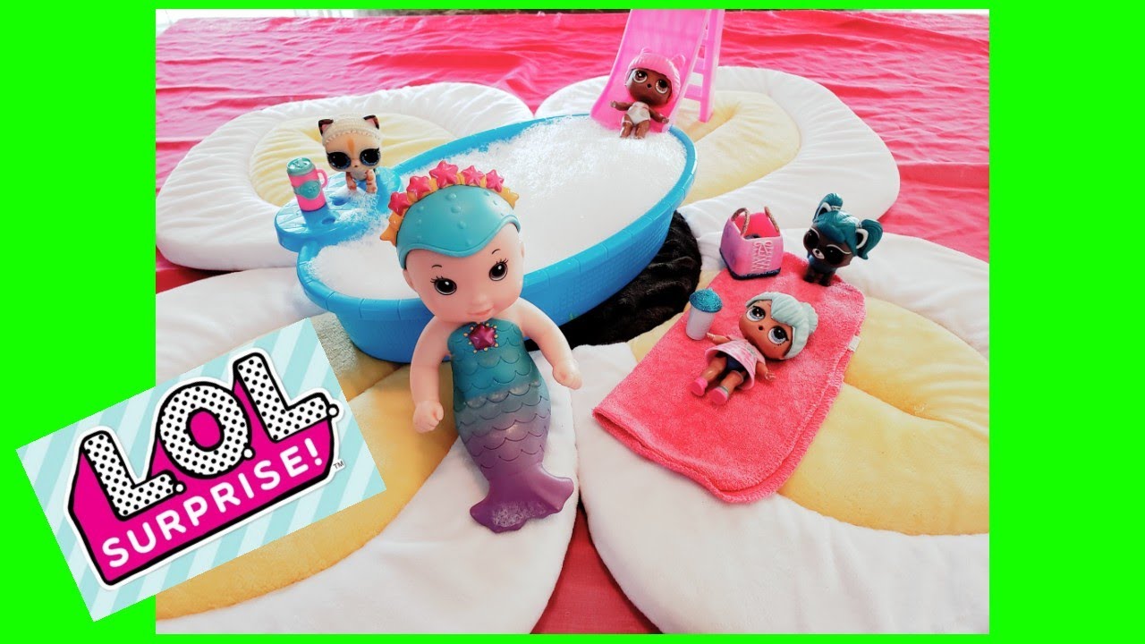 LOL SURPRISE DOLLS Pretend Play Bubble Pool Party - YouTube