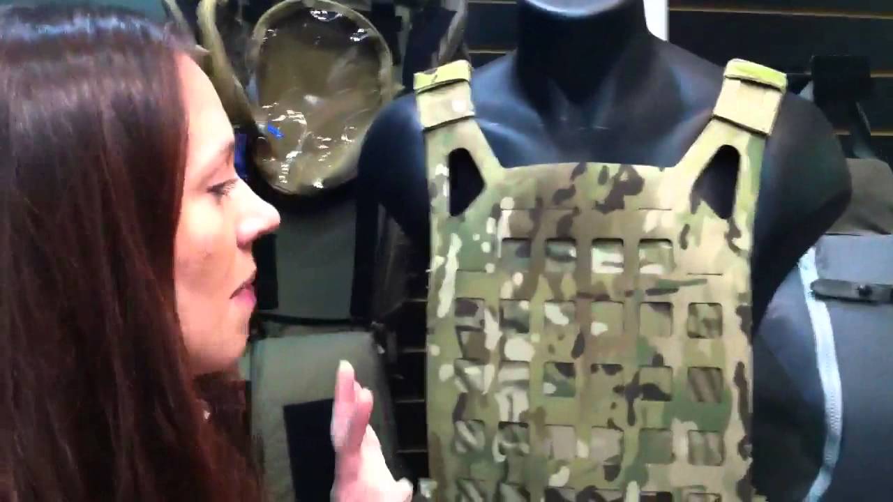 Blue Force Gear MOLLEminus Plate Carrier - YouTube