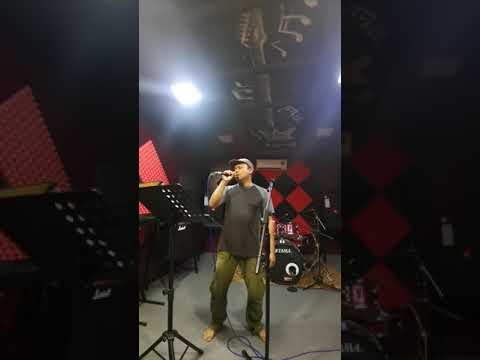 satu kesan abadi(iklim) azmani cover