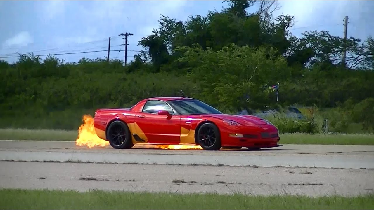 Puerto Rico Half Mile Event 2015: Corvette Fire - YouTube