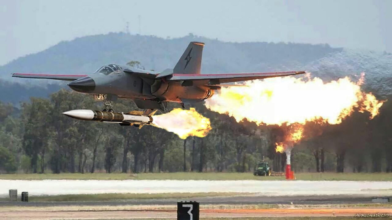 The Fighter Jet that Pioneered Modern Killer Jets, the F-111 Aardvark ...