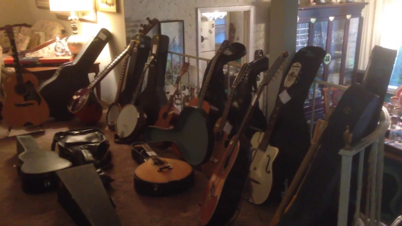 Vincent Bell's Collection. © Doug Tulloch - YouTube