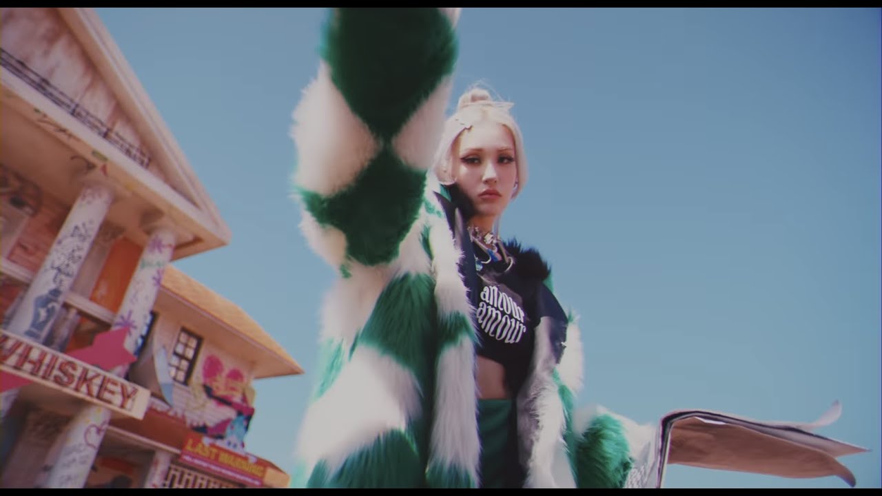 XOXO ~ Teaser - YouTube
