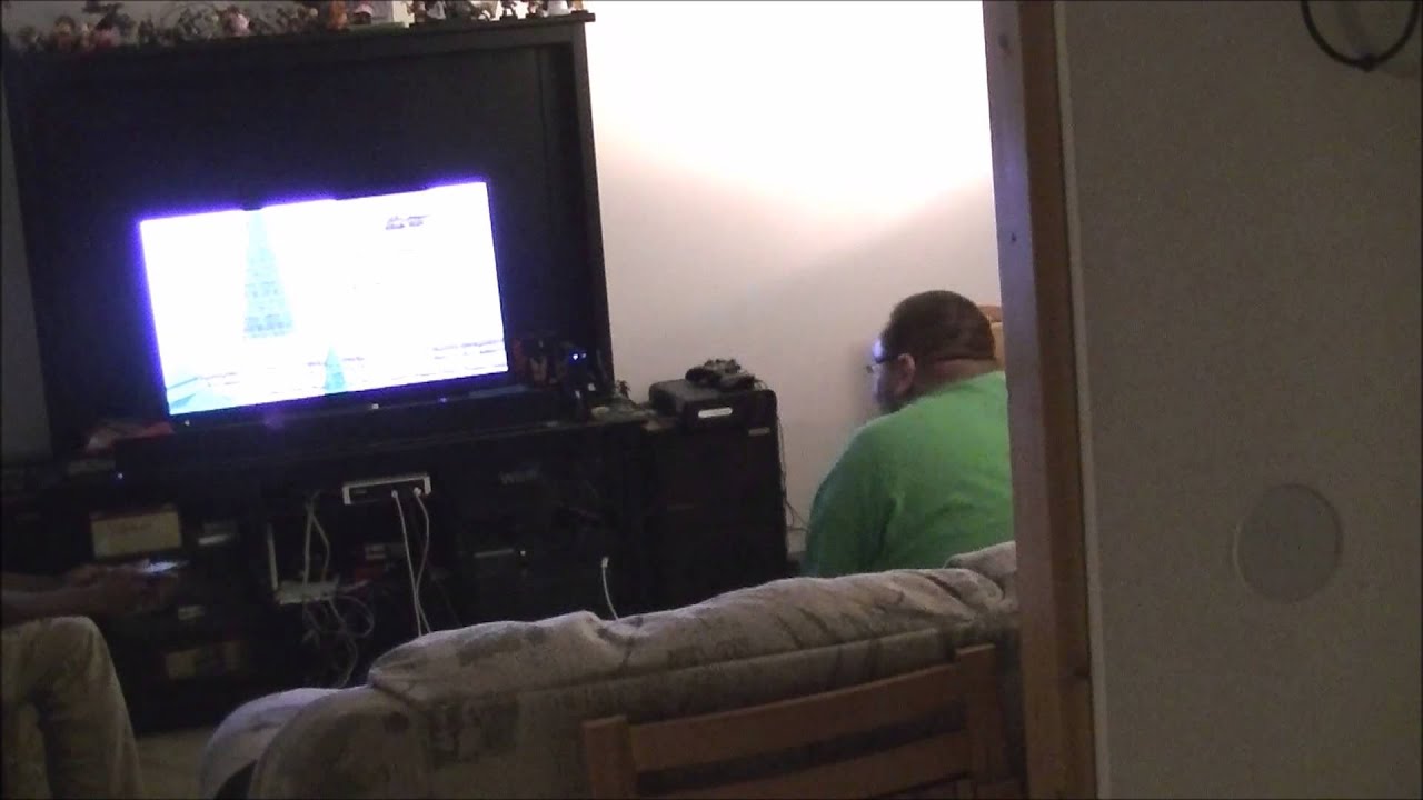 Guy rages at gaming vol. 1 - YouTube