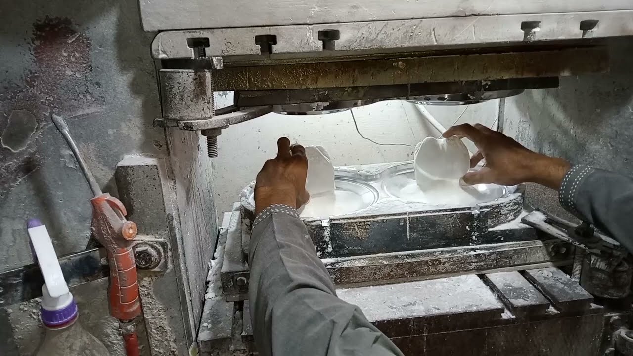 How Making Plastic Dish and Plate Manufacturing in a Plastic Factory ...