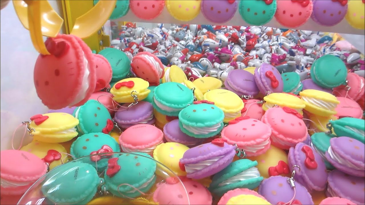 UFOキャッチャー マカロン キティちゃん Hello Kitty macaroon keychain - YouTube