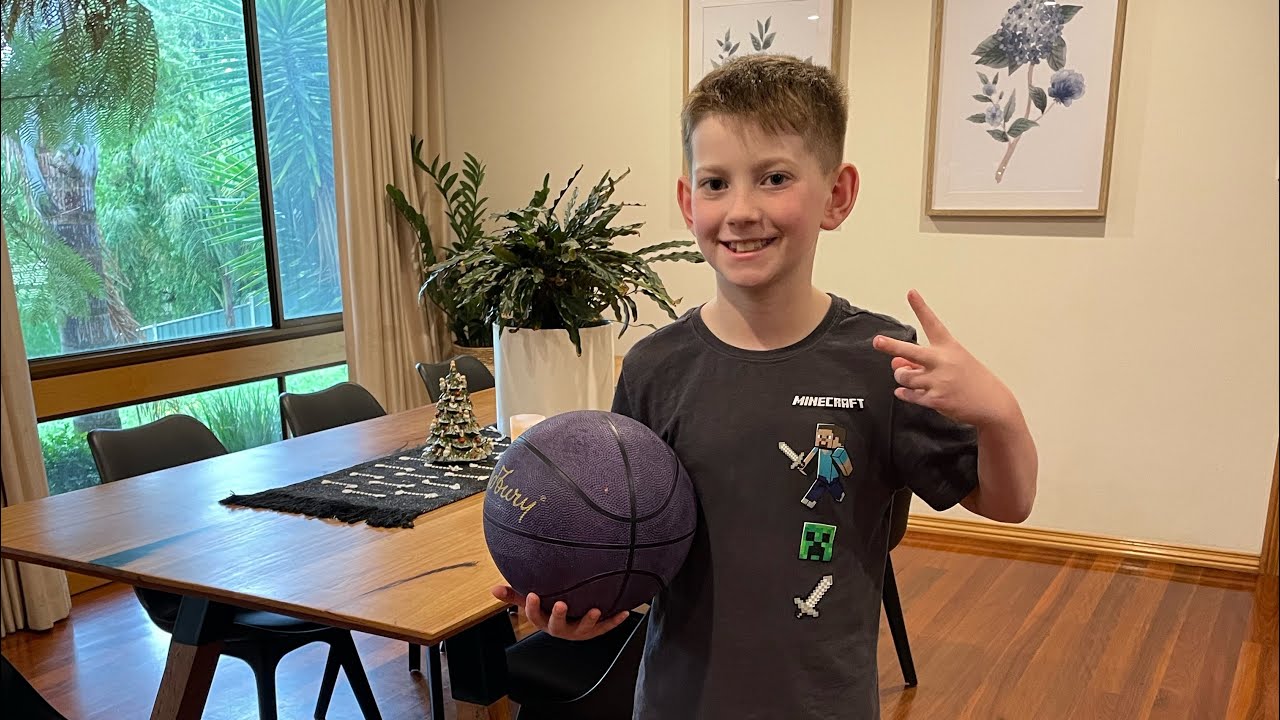 Basketball Skills level up on a Hoverboard - YouTube