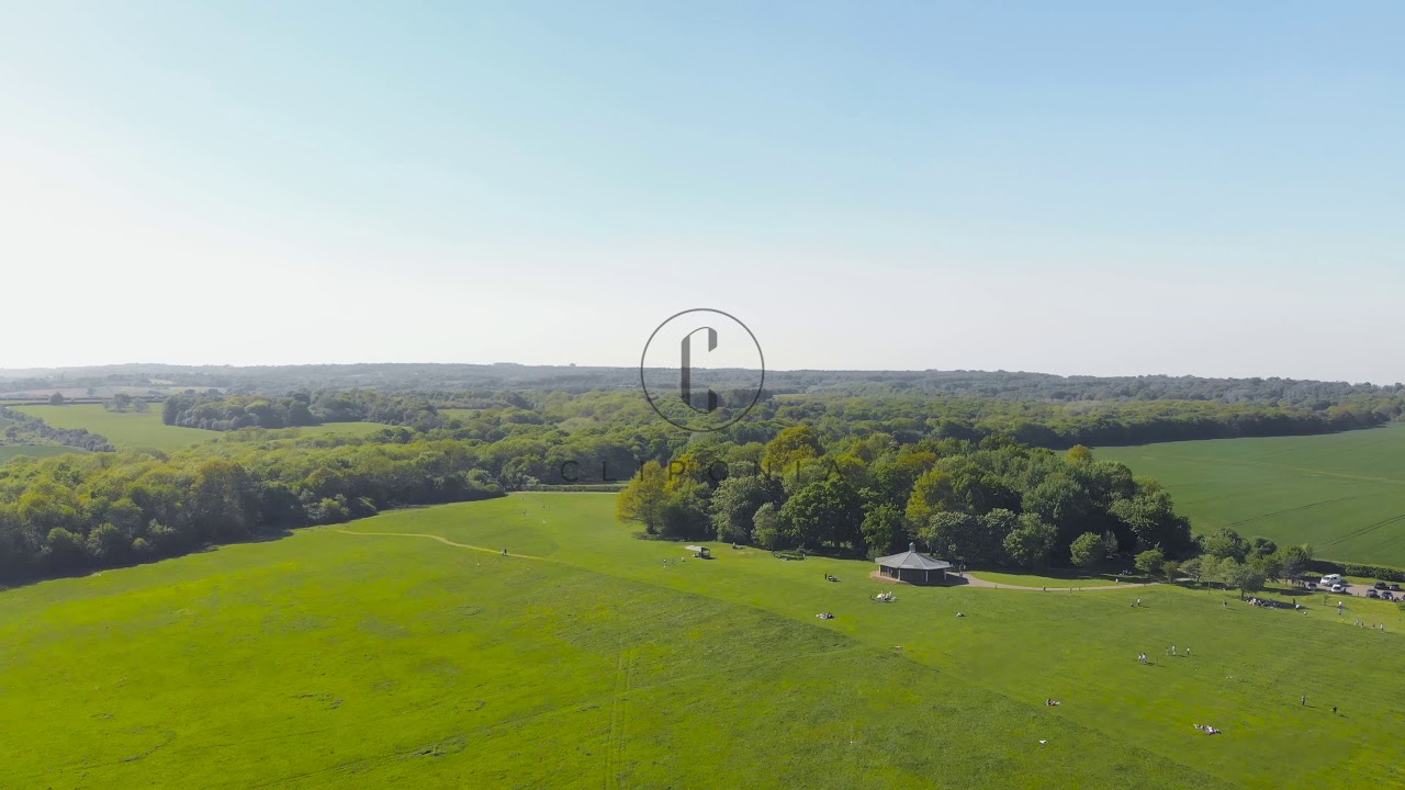 AERIAL OF UK OPEN GREEN FIELDS IN SUMMER - YouTube
