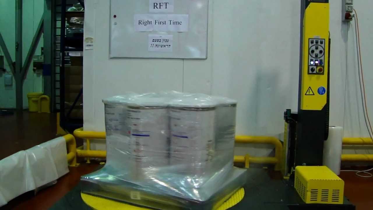 מכונה לעיטוף משטחים בסטרץ Siat Paklet HS - YouTube