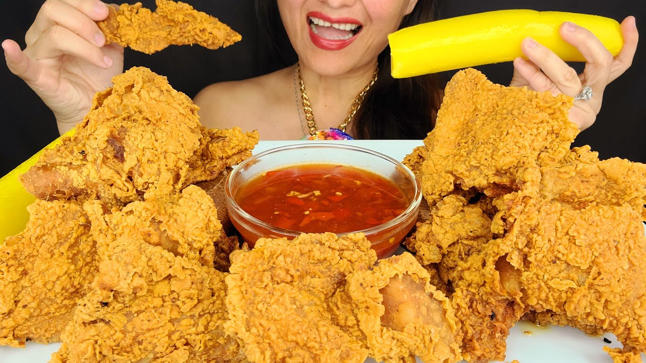 EATING CRISPY FRIED CHICKEN SKINS ASMR MUKBANG OMAD CRUNCHY EATING ...