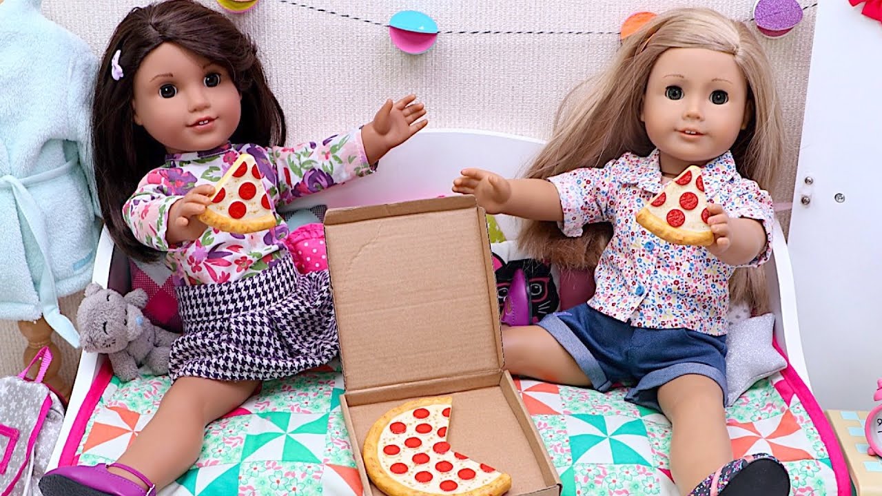 Doll friends slumber party routine with pizza dinner | PLAY DOLLS ...