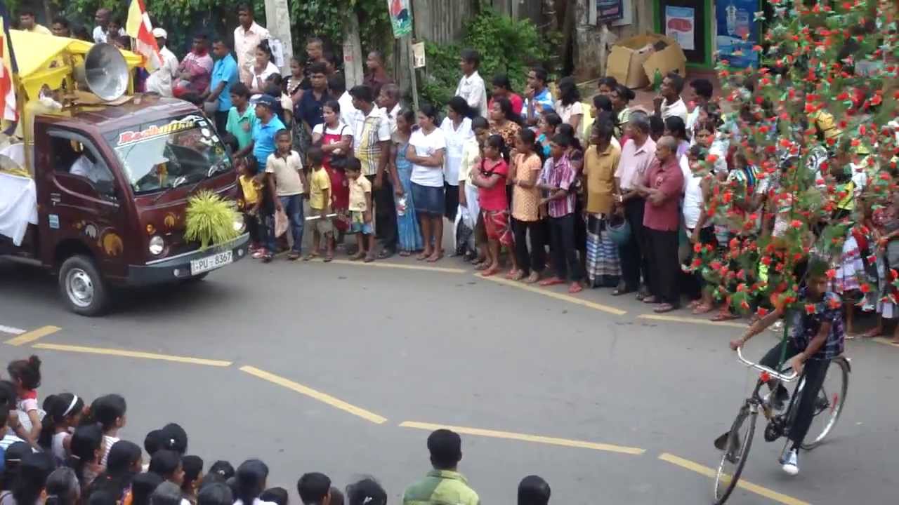Beliatta, Palapotha 2013 Mihindu Perahera - PART 02 - YouTube