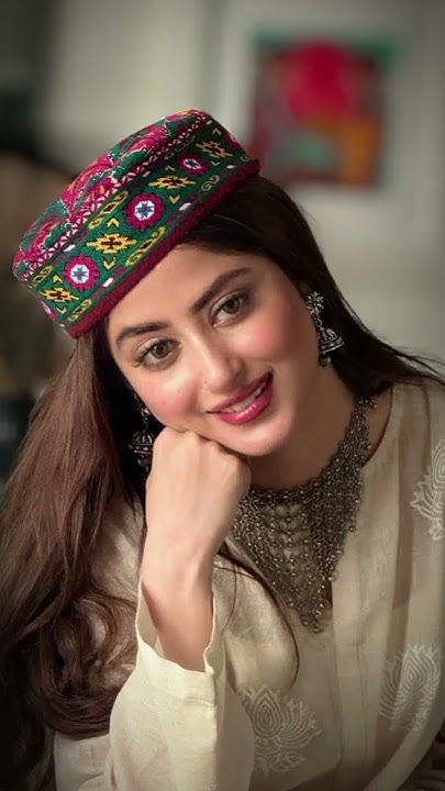 Sajal Ali new pics #newsong #song #love #sajalaly #drama - YouTube