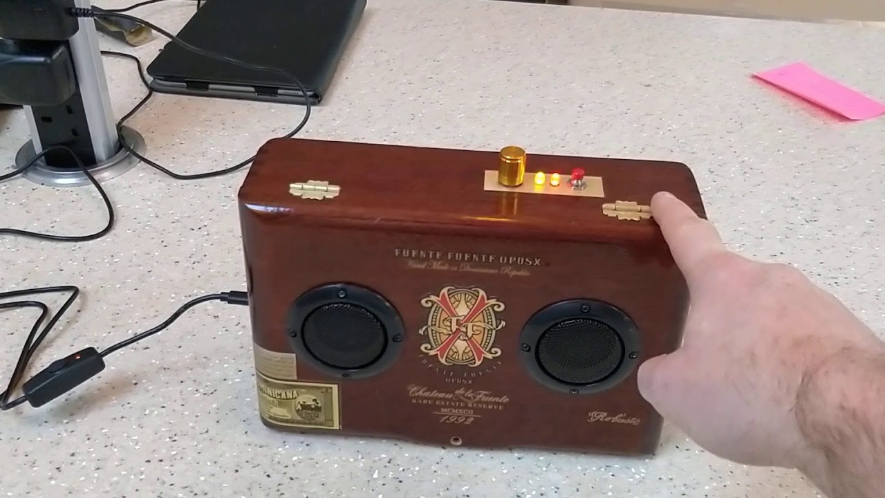 One station cigar box radio - YouTube