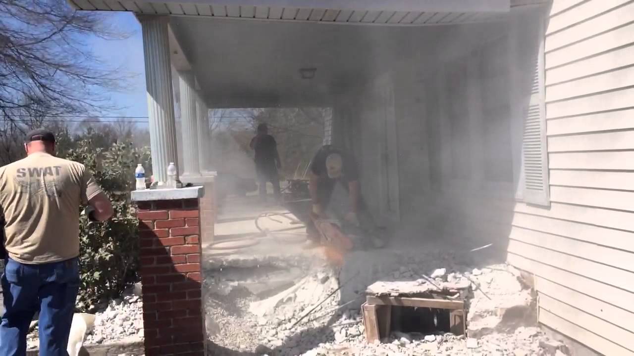 Crew searches home for evidence in connection with the 2009 ...