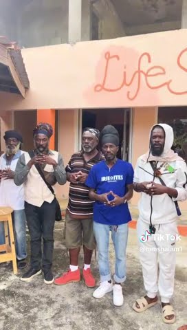 The guru Conference Sound the abeng dem - YouTube