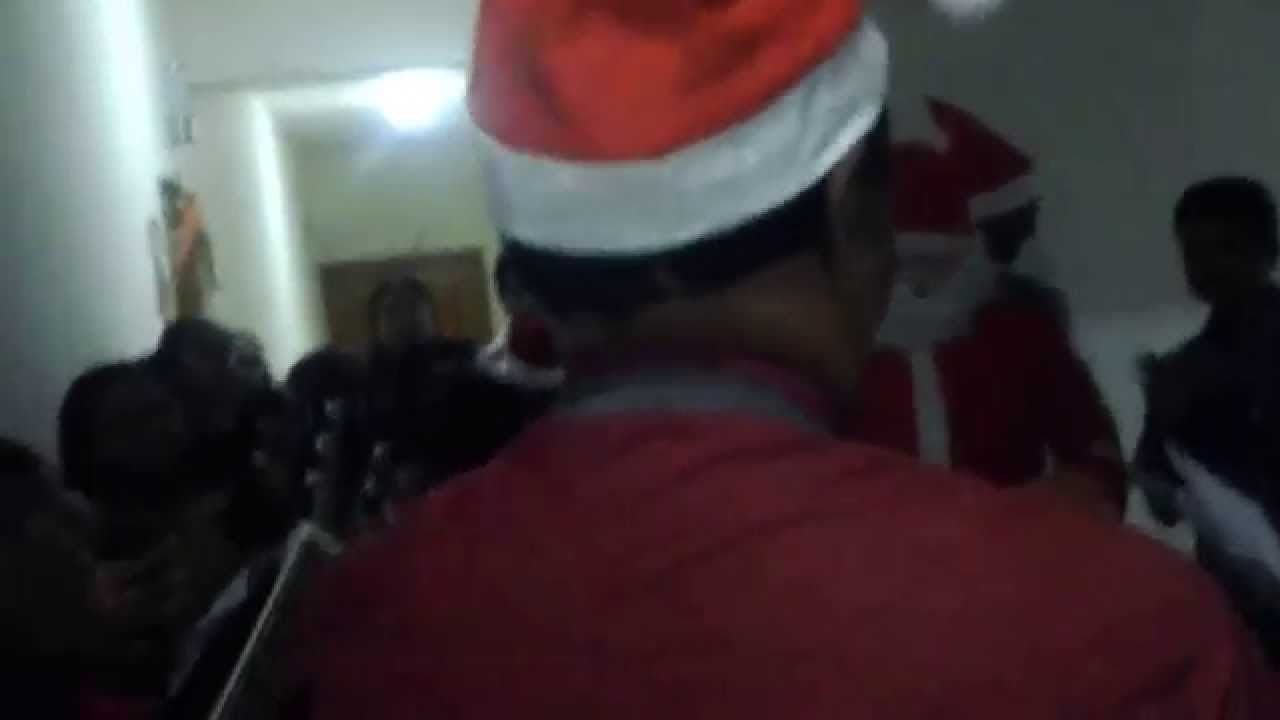 Bethlehem Puriyilai Vanu Pirannu Unni Yeshu... - YouTube