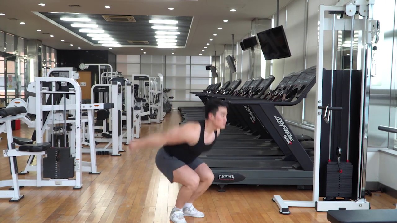 무릎잡기 점프(Double Leg Tuck Jump) - YouTube