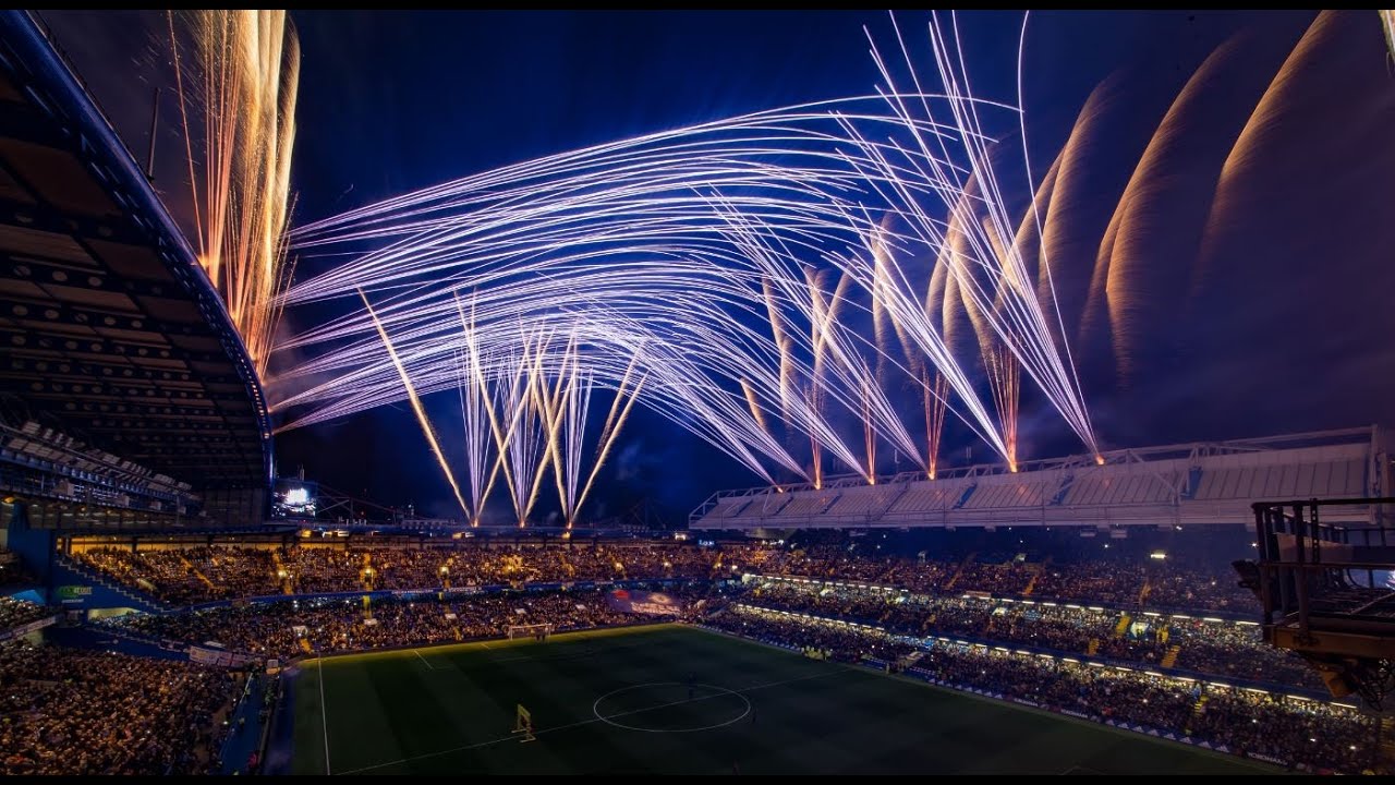 Chelsea v Everton - Roof Pyro - YouTube