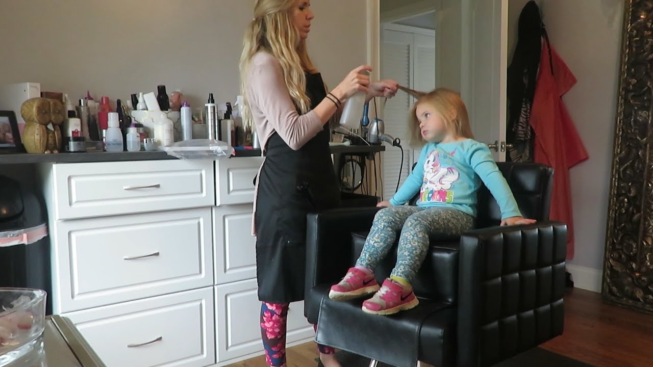 First Look at New Hair Salon! Girls Approve! │DAILY VLOG 11•7•17 - YouTube