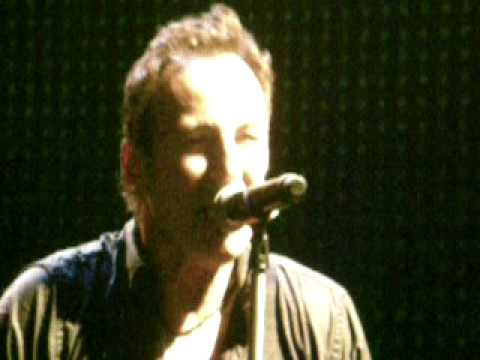 Bruce Springsteen in Vienna 2009 - Bobby Jean - YouTube