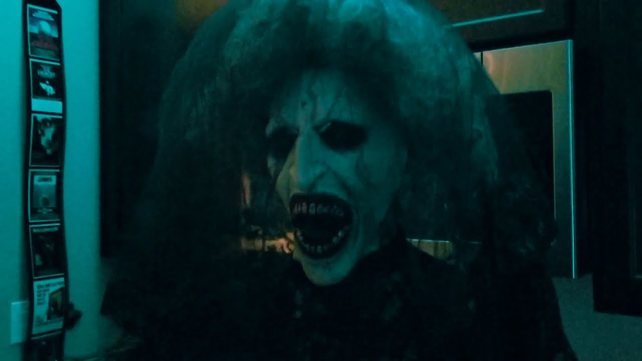 INSIDIOUS || Black Bride (LIFESIZE) prop - YouTube