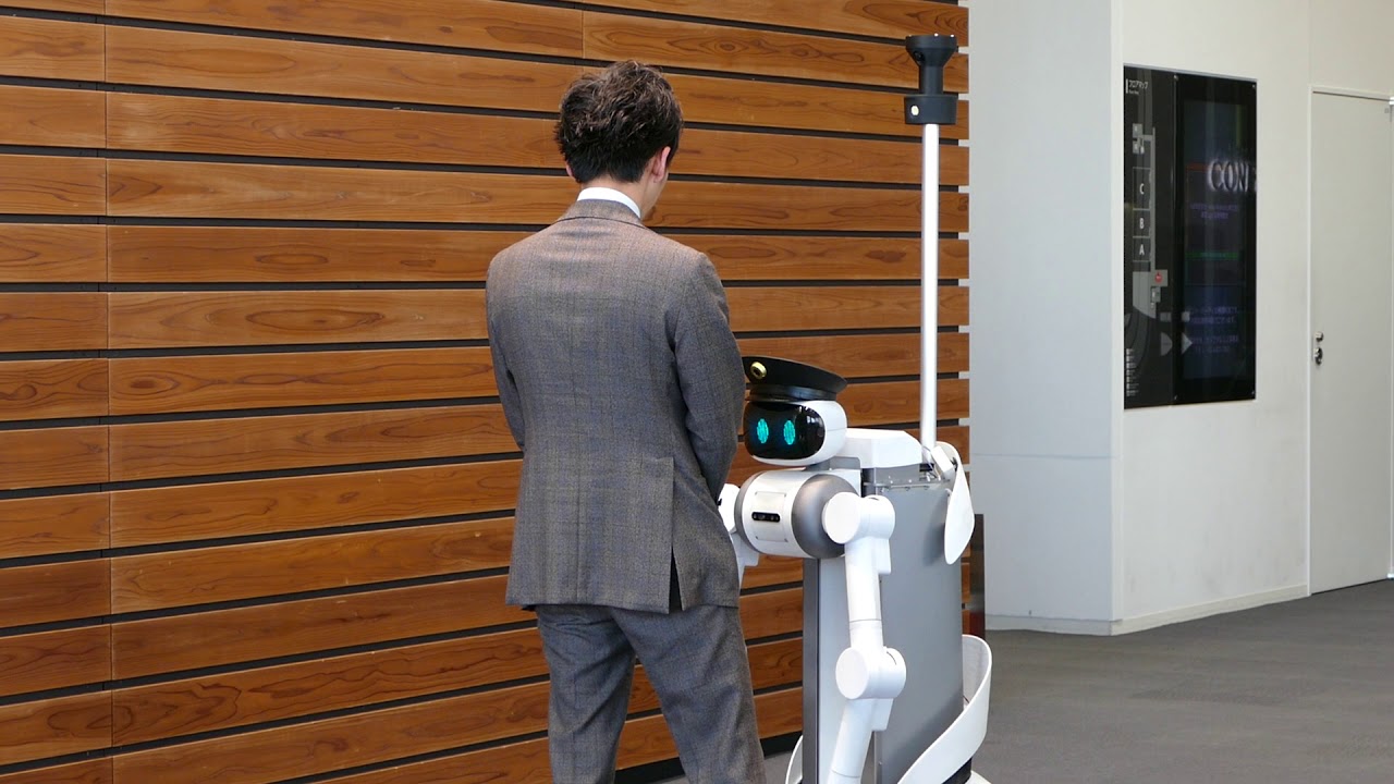 Mira Robotics ugo 遠隔での人の案内 - YouTube