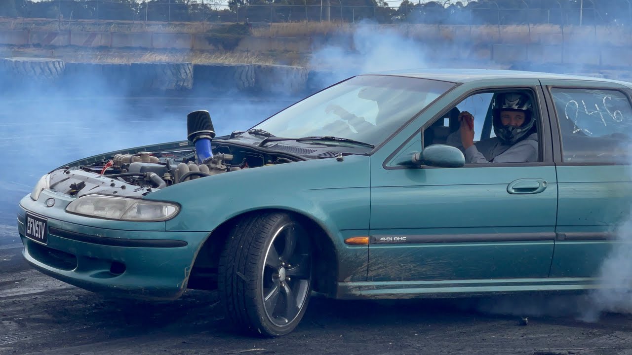 EF Falcon "EFNSIV" at Boxing Day Challenge - YouTube